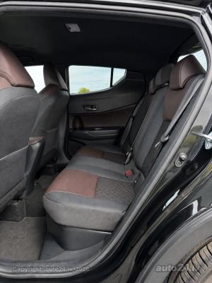 Melns Toyota C-HR 2019 Tallina, ar dzinēja tilpumu 1.80 L un nobraukumu 80 tūkst. km par 18600 €, foto 14 vietnē AUTOMOTO.COM.LV