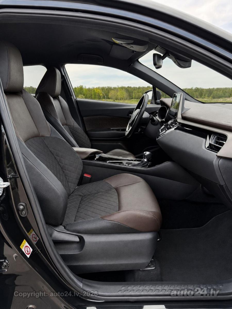 Melns Toyota C-HR 2019 Tallina, ar dzinēja tilpumu 1.80 L un nobraukumu 80 tūkst. km par 18600 €, foto 15 vietnē AUTOMOTO.COM.LV