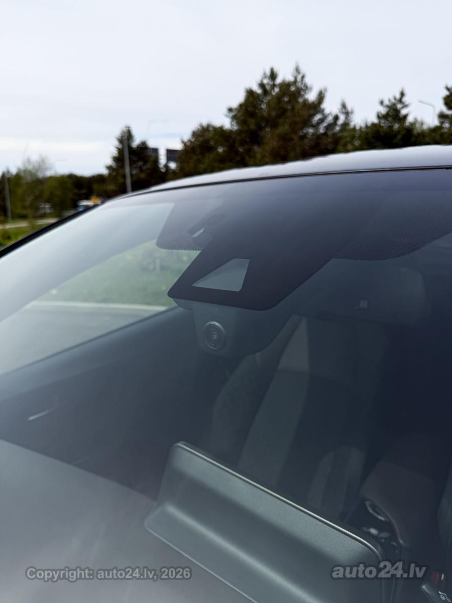 Melns Toyota C-HR 2019 Tallina, ar dzinēja tilpumu 1.80 L un nobraukumu 80 tūkst. km par 18600 €, foto 29 vietnē AUTOMOTO.COM.LV