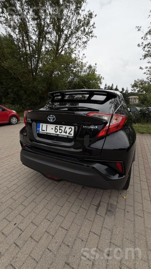 Melns Toyota C-HR 2019 Rīga, ar dzinēja tilpumu 1.80 L un nobraukumu 162 tūkst. km par 15500 €, foto 5 vietnē AUTOMOTO.COM.LV
