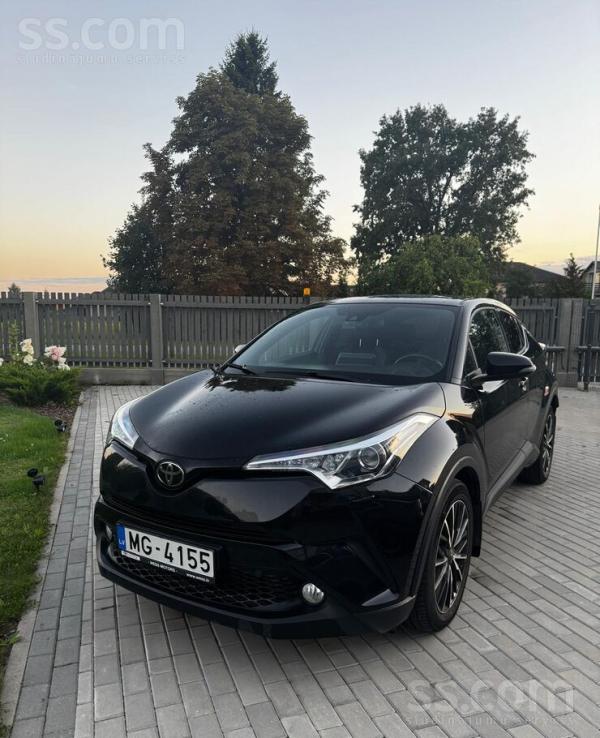 Melns Toyota C-HR 2019 Rīga, ar dzinēja tilpumu 1.20 L un nobraukumu 90 tūkst. km par 16300 €, foto 4 vietnē AUTOMOTO.COM.LV