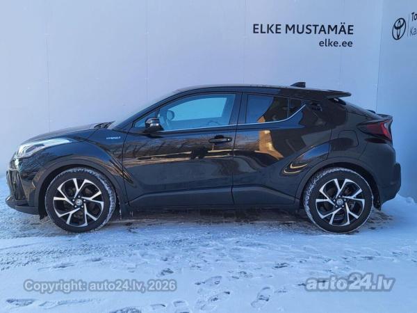 Черный Тойота C-HR 2021 в Таллин, объемом двигателя 1.80 л и пробегом 31 тыс. км за 21995 €, фото 3 на AUTOMOTO.COM.LV