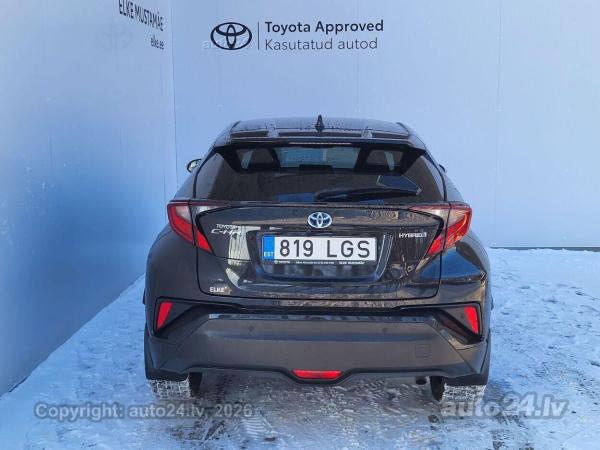 Черный Тойота C-HR 2021 в Таллин, объемом двигателя 1.80 л и пробегом 31 тыс. км за 21995 €, фото 4 на AUTOMOTO.COM.LV