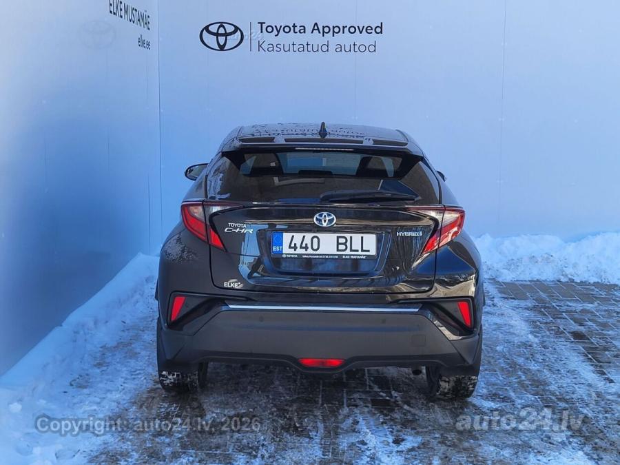 Черный Тойота C-HR 2021 в Таллин, объемом двигателя 1.80 л и пробегом 103 тыс. км за 19995 €, фото 4 на AUTOMOTO.COM.LV