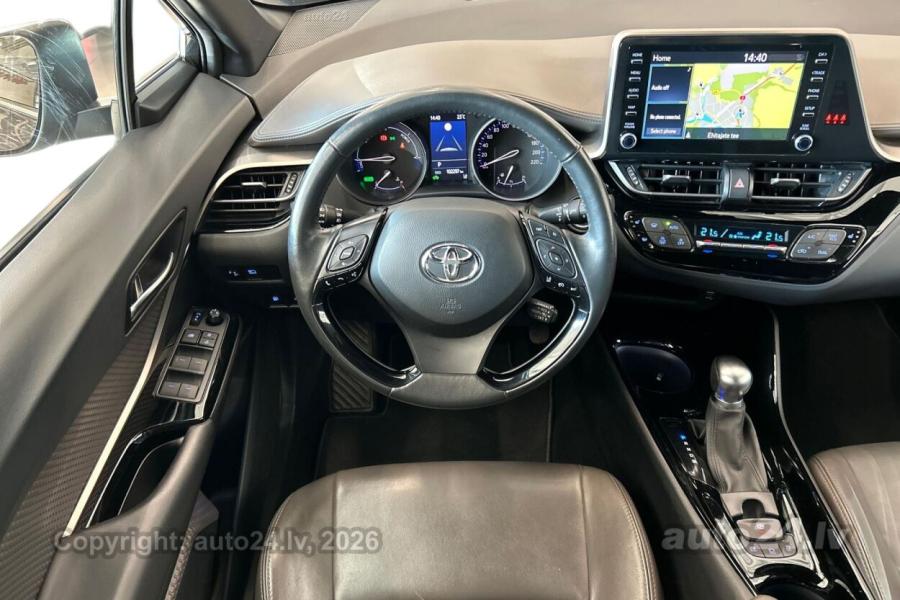 Black Toyota C-HR 2021 in Parnu, with an engine capacity of 1.80 L and mileage of 102 thousand km for 21490 €, photo 9 on AUTOMOTO.COM.LV