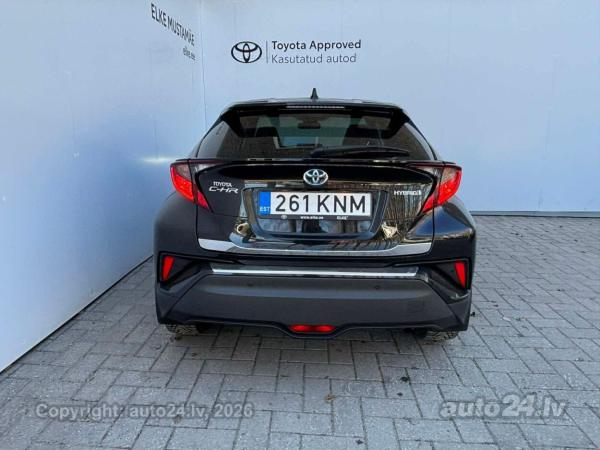 Melns Toyota C-HR 2021 Tallina, ar dzinēja tilpumu 1.80 L un nobraukumu 58 tūkst. km par 20495 €, foto 4 vietnē AUTOMOTO.COM.LV