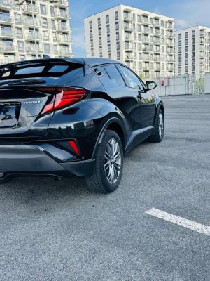 Черный Тойота C-HR 2021 в Вильнюс, объемом двигателя 1.80 л и пробегом 80 тыс. км за 24900 €, фото 16 на AUTOMOTO.COM.LV