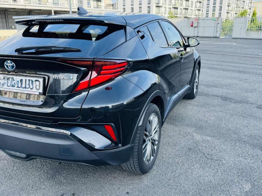 Черный Тойота C-HR 2021 в Вильнюс, объемом двигателя 1.80 л и пробегом 80 тыс. км за 24900 €, фото 18 на AUTOMOTO.COM.LV
