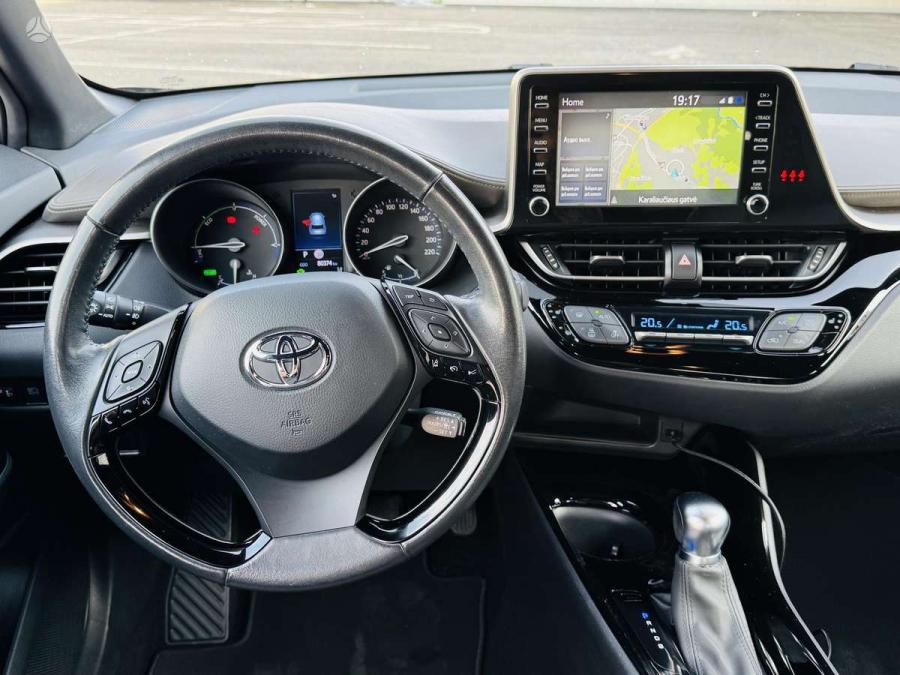 Черный Тойота C-HR 2021 в Вильнюс, объемом двигателя 1.80 л и пробегом 80 тыс. км за 24900 €, фото 24 на AUTOMOTO.COM.LV