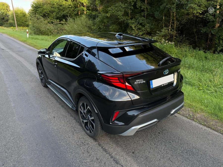 Черный Тойота C-HR 2021 в Вильнюс, объемом двигателя 1.99 л и пробегом 150 тыс. км за 20500 €, фото 6 на AUTOMOTO.COM.LV