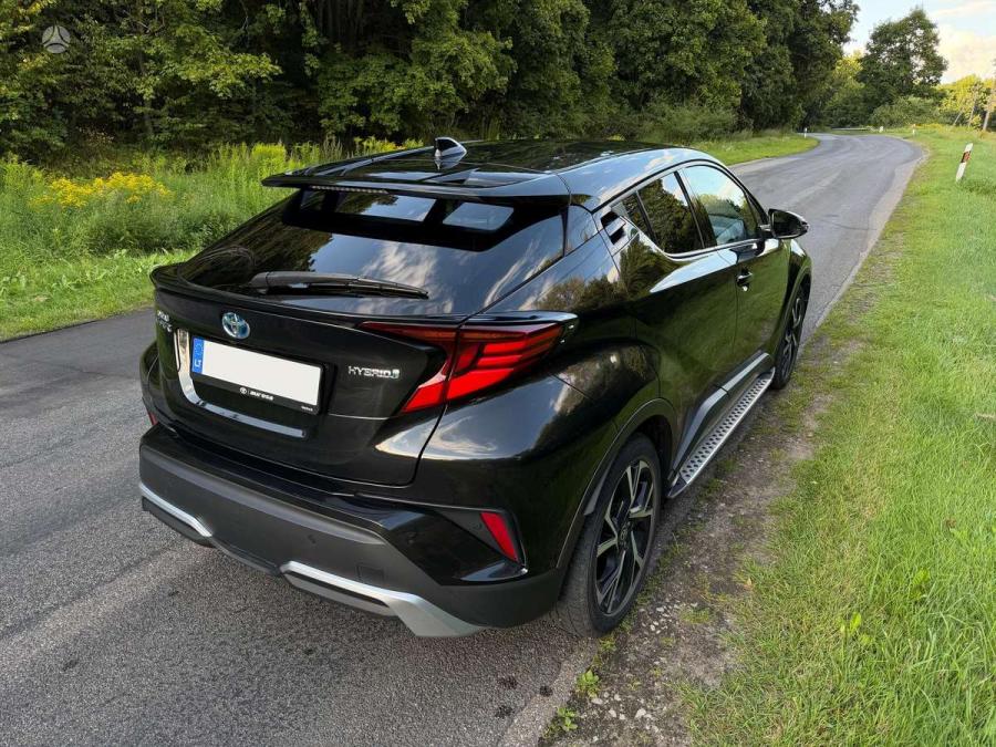 Черный Тойота C-HR 2021 в Вильнюс, объемом двигателя 1.99 л и пробегом 150 тыс. км за 20500 €, фото 8 на AUTOMOTO.COM.LV