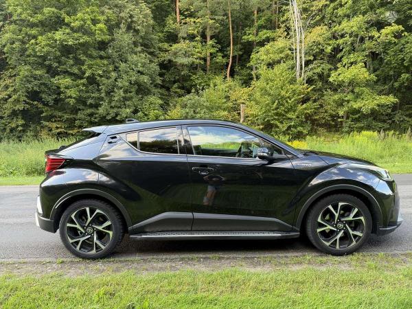 Melns Toyota C-HR 2021 Viļņa, ar dzinēja tilpumu 1.99 L un nobraukumu 150 tūkst. km par 20500 €, foto 9 vietnē AUTOMOTO.COM.LV