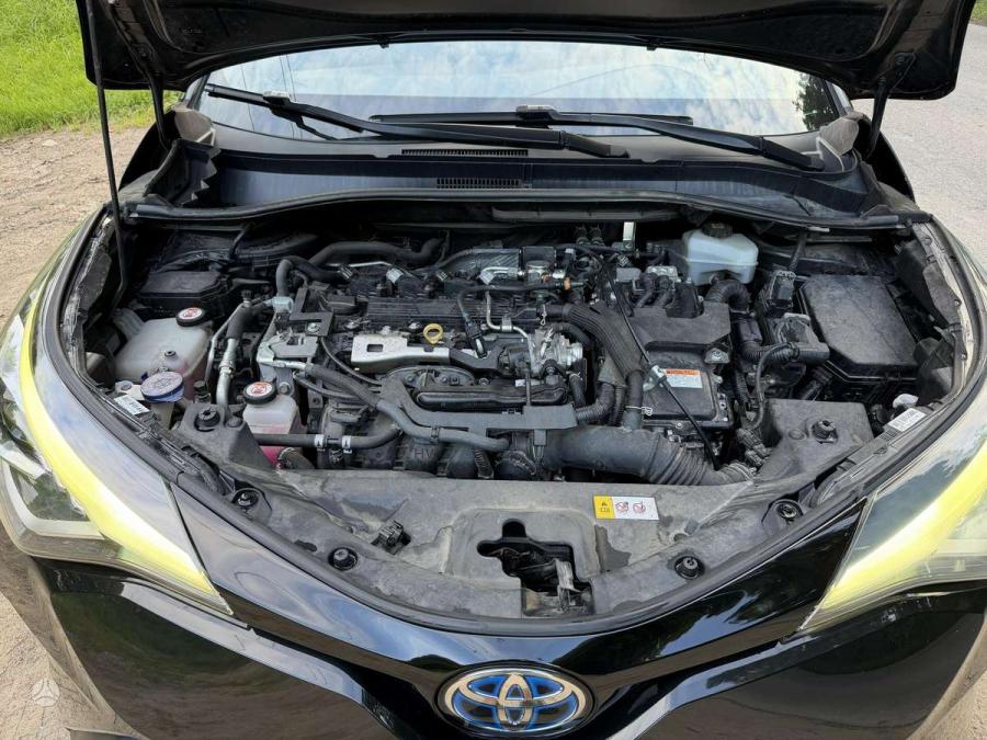 Черный Тойота C-HR 2021 в Вильнюс, объемом двигателя 1.99 л и пробегом 150 тыс. км за 20500 €, фото 14 на AUTOMOTO.COM.LV