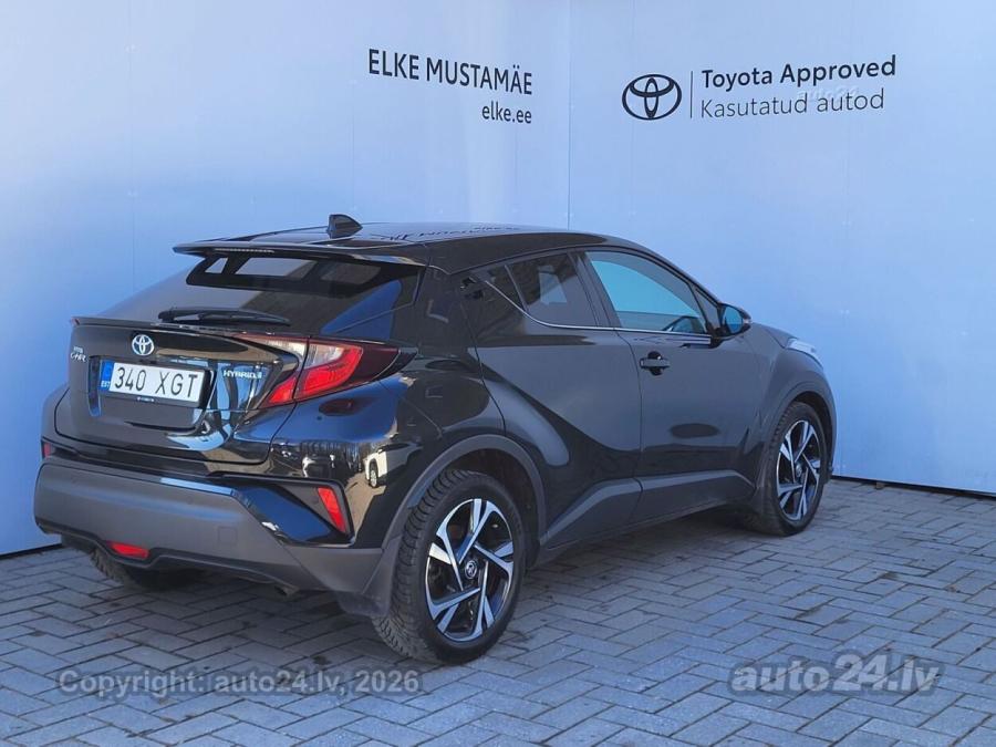 Melns Toyota C-HR 2022 Tallina, ar dzinēja tilpumu 1.80 L un nobraukumu 59 tūkst. km par 21995 €, foto 2 vietnē AUTOMOTO.COM.LV