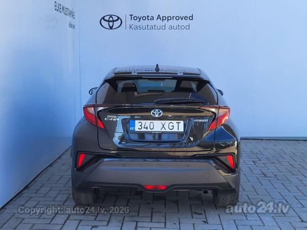 Melns Toyota C-HR 2022 Tallina, ar dzinēja tilpumu 1.80 L un nobraukumu 59 tūkst. km par 21995 €, foto 4 vietnē AUTOMOTO.COM.LV