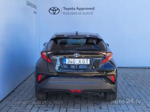 Melns Toyota C-HR 2022 Tallina, ar dzinēja tilpumu 1.80 L un nobraukumu 59 tūkst. km par 21995 €, foto 4 vietnē AUTOMOTO.COM.LV