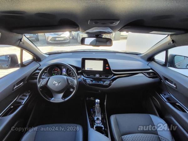 Melns Toyota C-HR 2022 Tallina, ar dzinēja tilpumu 1.80 L un nobraukumu 59 tūkst. km par 21995 €, foto 8 vietnē AUTOMOTO.COM.LV