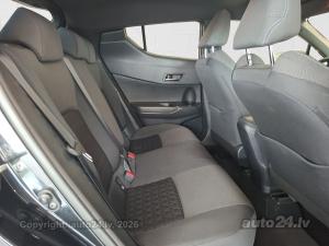 Black Toyota C-HR 2022 in Viljandi, with an engine capacity of 1.80 L and mileage of 51 thousand km for 21990 €, photo 8 on AUTOMOTO.COM.LV