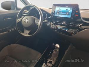 Black Toyota C-HR 2022 in Viljandi, with an engine capacity of 1.80 L and mileage of 51 thousand km for 21990 €, photo 10 on AUTOMOTO.COM.LV