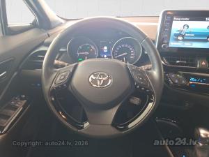 Black Toyota C-HR 2022 in Viljandi, with an engine capacity of 1.80 L and mileage of 51 thousand km for 21990 €, photo 13 on AUTOMOTO.COM.LV