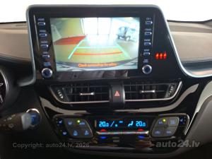 Black Toyota C-HR 2022 in Viljandi, with an engine capacity of 1.80 L and mileage of 51 thousand km for 21990 €, photo 15 on AUTOMOTO.COM.LV