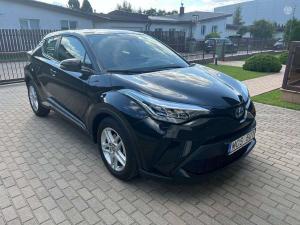 Black Toyota C-HR 2023 in Vilnius, with an engine capacity of 1.80 L and mileage of 26 thousand km for 24500 €, photo  on AUTOMOTO.COM.LV