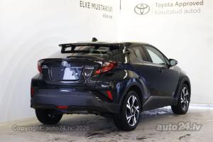 Черный Тойота C-HR 2023 в Таллин, объемом двигателя 1.80 л и пробегом 52 тыс. км за 23500 €, фото 2 на AUTOMOTO.COM.LV