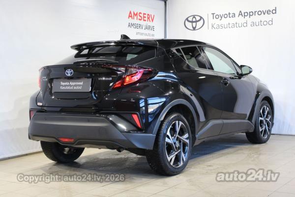 Melns Toyota C-HR 2023 Tallina, ar dzinēja tilpumu 1.80 L un nobraukumu 31 tūkst. km par 24990 €, foto 2 vietnē AUTOMOTO.COM.LV