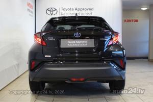 Black Toyota C-HR 2023 in Tallinn, with an engine capacity of 1.80 L and mileage of 31 thousand km for 24990 €, photo 5 on AUTOMOTO.COM.LV