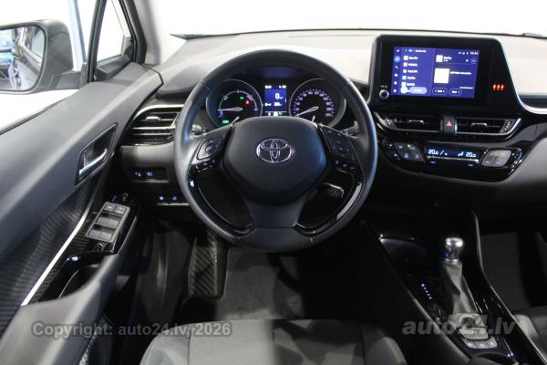 Melns Toyota C-HR 2023 Tallina, ar dzinēja tilpumu 1.80 L un nobraukumu 31 tūkst. km par 24990 €, foto 9 vietnē AUTOMOTO.COM.LV