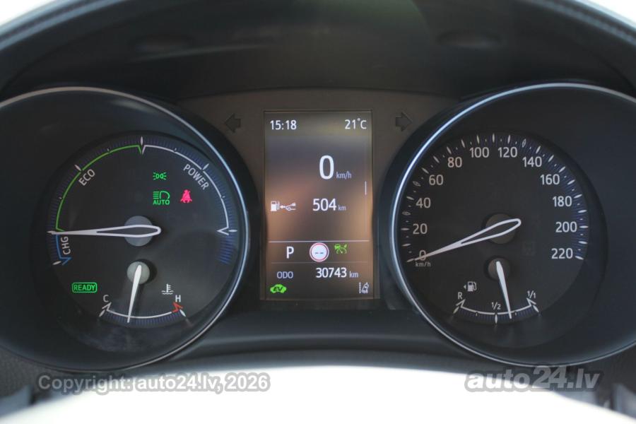 Black Toyota C-HR 2023 in Tallinn, with an engine capacity of 1.80 L and mileage of 31 thousand km for 24990 €, photo 20 on AUTOMOTO.COM.LV