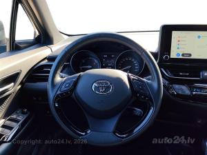 Черный Тойота C-HR 2023 в Таллин, объемом двигателя 1.80 л и пробегом 28 тыс. км за 24995 €, фото 10 на AUTOMOTO.COM.LV