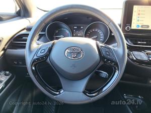 Черный Тойота C-HR 2023 в Таллин, объемом двигателя 1.80 л и пробегом 28 тыс. км за 24995 €, фото 13 на AUTOMOTO.COM.LV
