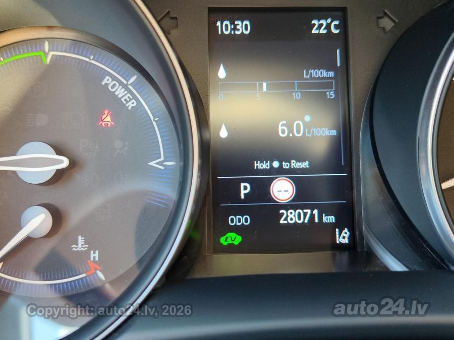 Черный Тойота C-HR 2023 в Таллин, объемом двигателя 1.80 л и пробегом 28 тыс. км за 24995 €, фото 14 на AUTOMOTO.COM.LV
