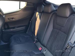Черный Тойота C-HR 2023 в Таллин, объемом двигателя 1.80 л и пробегом 28 тыс. км за 24995 €, фото 20 на AUTOMOTO.COM.LV
