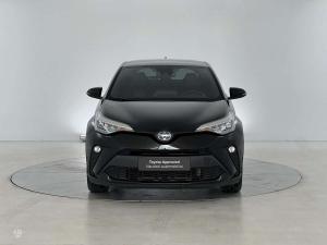 Black Toyota C-HR 2023 in Vilnius, with an engine capacity of 1.80 L and mileage of 85 thousand km for 24900 €, photo 6 on AUTOMOTO.COM.LV