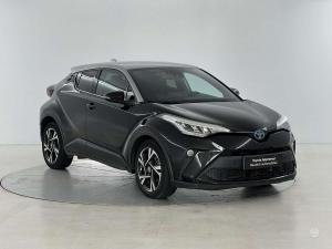 Black Toyota C-HR 2023 in Vilnius, with an engine capacity of 1.80 L and mileage of 85 thousand km for 24900 €, photo 19 on AUTOMOTO.COM.LV