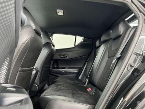 Black Toyota C-HR 2023 in Vilnius, with an engine capacity of 1.80 L and mileage of 85 thousand km for 24900 €, photo 20 on AUTOMOTO.COM.LV