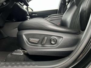 Black Toyota C-HR 2023 in Vilnius, with an engine capacity of 1.80 L and mileage of 85 thousand km for 24900 €, photo 26 on AUTOMOTO.COM.LV
