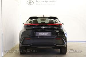 Black Toyota C-HR 2024 in Tallinn, with an engine capacity of 1.80 L and mileage of 20 thousand km for 32990 €, photo 4 on AUTOMOTO.COM.LV