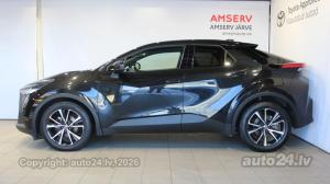 Черный Тойота C-HR 2024 в Таллин, объемом двигателя 1.80 л и пробегом 18 тыс. км за 27990 €, фото 3 на AUTOMOTO.COM.LV