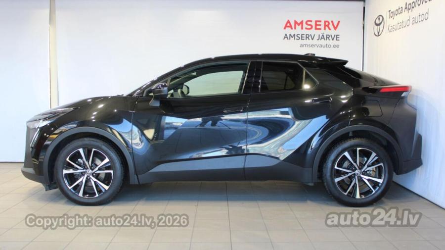 Черный Тойота C-HR 2024 в Таллин, объемом двигателя 1.80 л и пробегом 18 тыс. км за 27990 €, фото 3 на AUTOMOTO.COM.LV