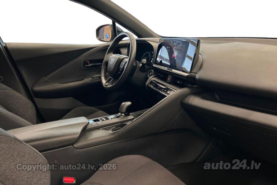 Black Toyota C-HR 2024 in Parnu, with an engine capacity of 1.80 L and mileage of 47 thousand km for 27990 €, photo 6 on AUTOMOTO.COM.LV