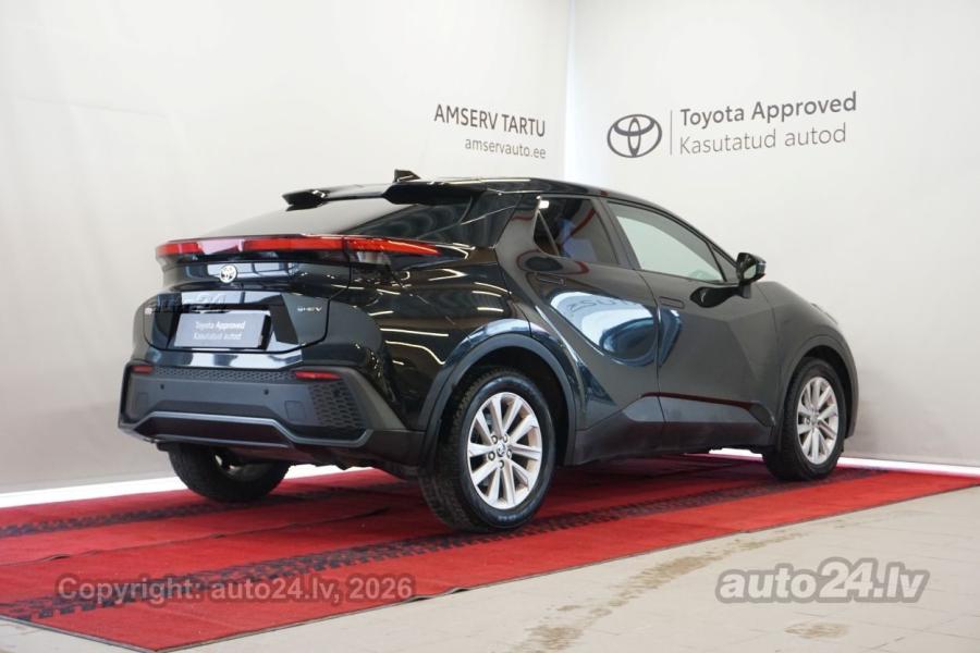 Black Toyota C-HR 2024 in Tartu, with an engine capacity of 1.80 L and mileage of 43 thousand km for 26990 €, photo 2 on AUTOMOTO.COM.LV