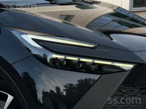 Черный Тойота C-HR 2024 в Елгава, объемом двигателя 2.00 л и пробегом 40 тыс. км за 29800 €, фото 6 на AUTOMOTO.COM.LV