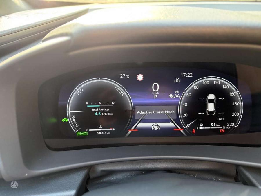 Black Toyota C-HR 2024 in Kaunas, with an engine capacity of 1.80 L and mileage of 58 thousand km for 24800 €, photo 8 on AUTOMOTO.COM.LV