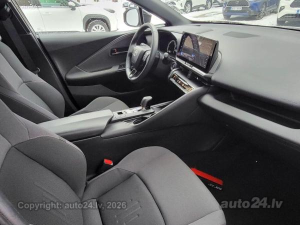 Melns Toyota C-HR 2025 Tallina, ar dzinēja tilpumu 1.80 L un nobraukumu 11 tūkst. km par 31995 €, foto 6 vietnē AUTOMOTO.COM.LV