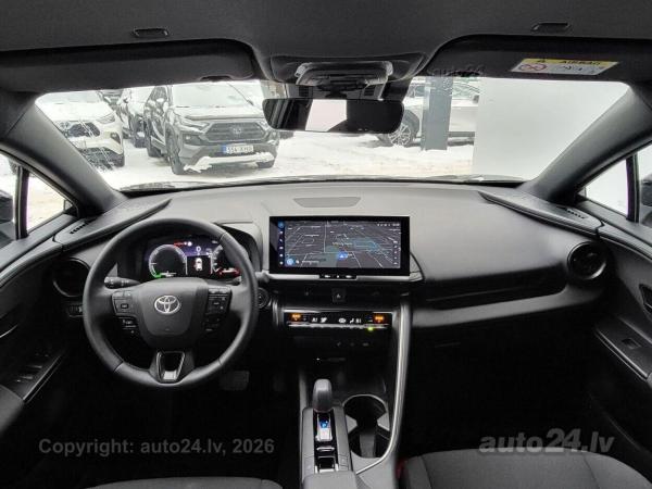 Melns Toyota C-HR 2025 Tallina, ar dzinēja tilpumu 1.80 L un nobraukumu 11 tūkst. km par 31995 €, foto 8 vietnē AUTOMOTO.COM.LV