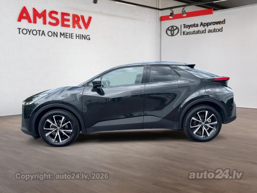 Черный Тойота C-HR 2025 в Пайде, объемом двигателя 1.80 л и пробегом 27 тыс. км за 28990 €, фото 4 на AUTOMOTO.COM.LV