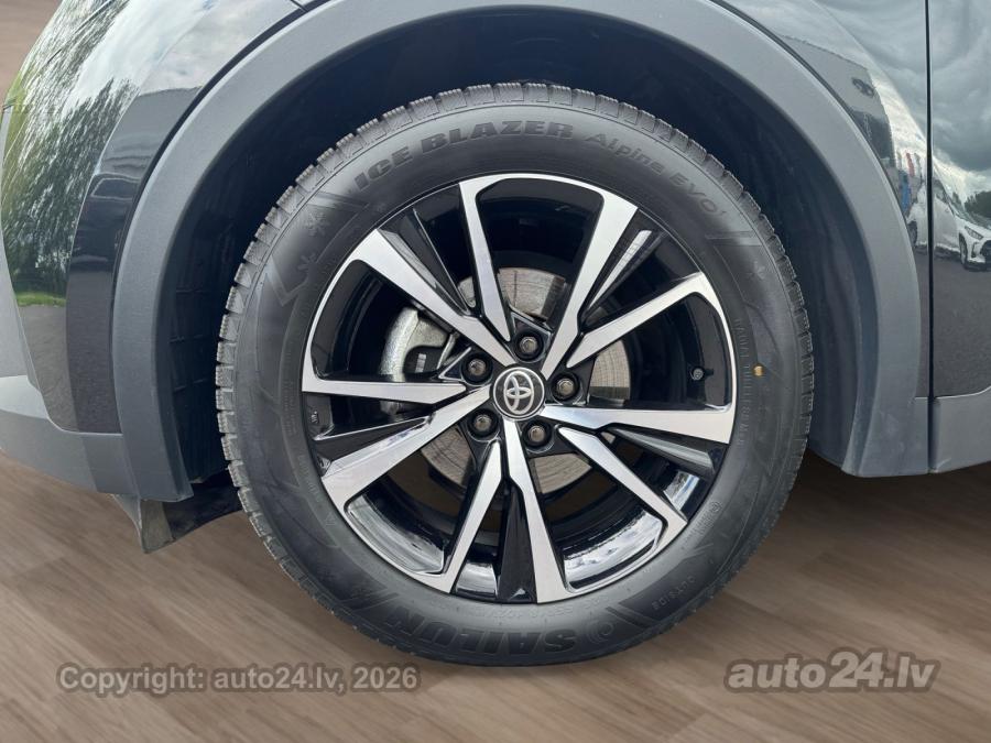 Черный Тойота C-HR 2025 в Пайде, объемом двигателя 1.80 л и пробегом 27 тыс. км за 28990 €, фото 16 на AUTOMOTO.COM.LV